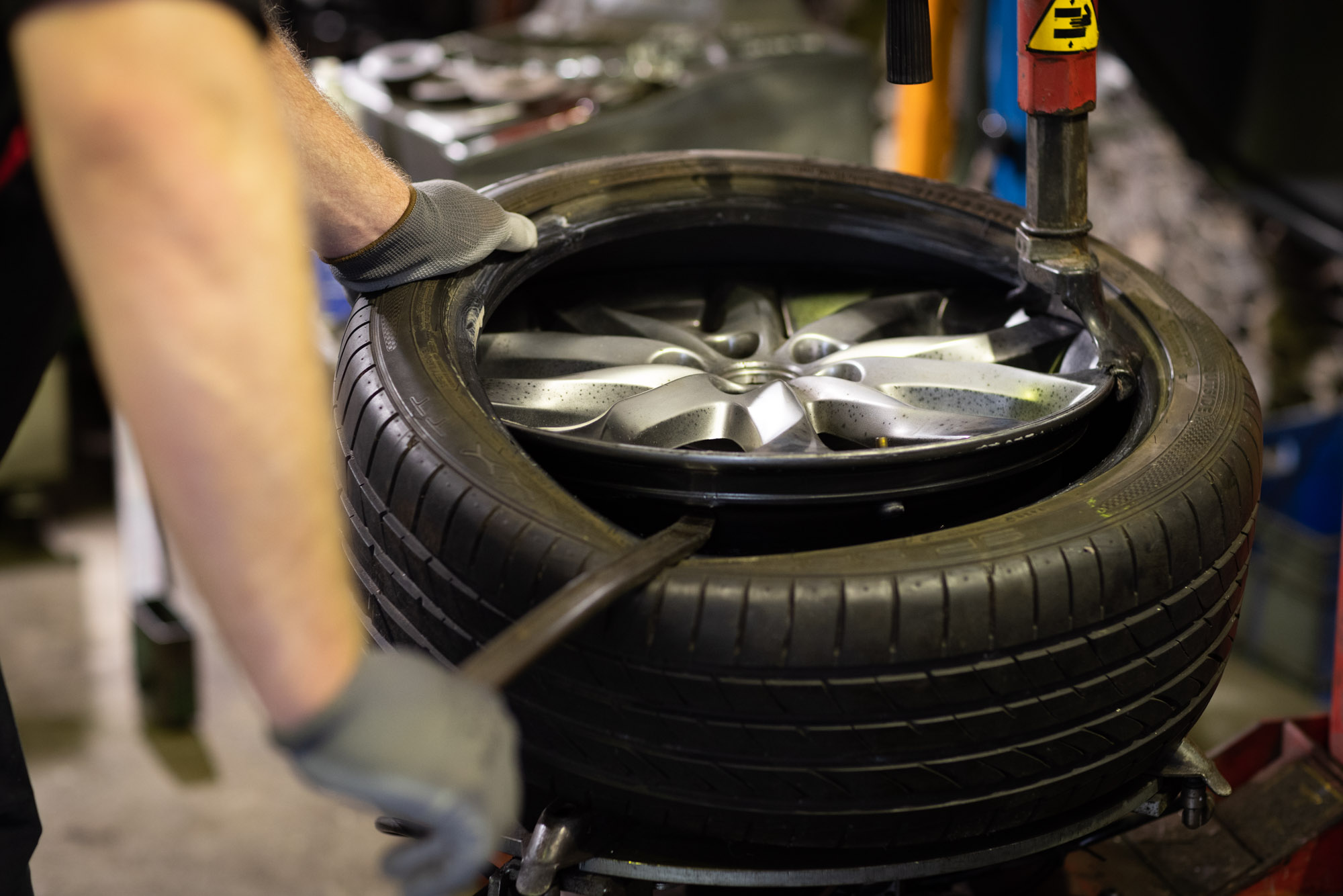 Tyres and Alignment – Cherry Service Centre